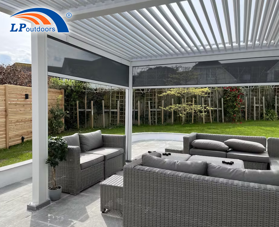Luxury Rotated Pergola Temporary Building Structure with Pull-down ...